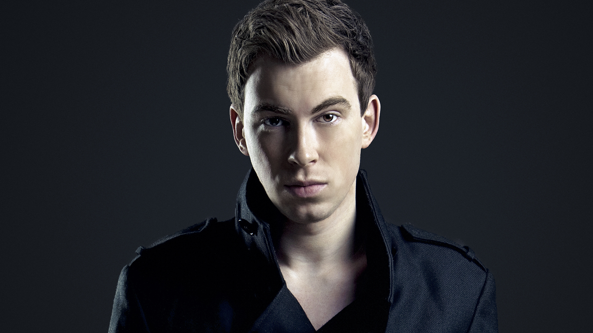 Hardwell hetzt beim ADE: "scheiß auf die DJMag Top 100"