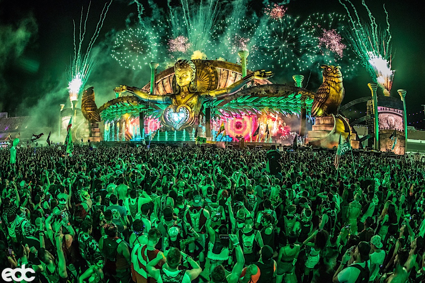 Electronic-Daisy-Carnival-Mainstage fing Feuer