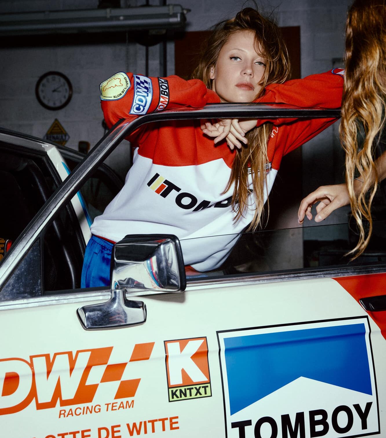 70er-Jahre-Race-Look: Charlotte de Witte und Tomboy präsentieren neue Kollektion