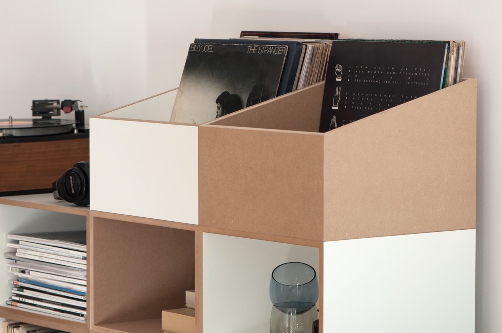 Wir verlosen eine Flip-Through-Box für deine Vinyl-Schätze von Stocubo