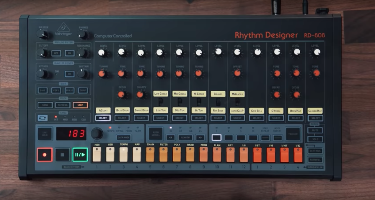 Behringer bringt Nachbau der legendären Roland TR-808 auf den Markt