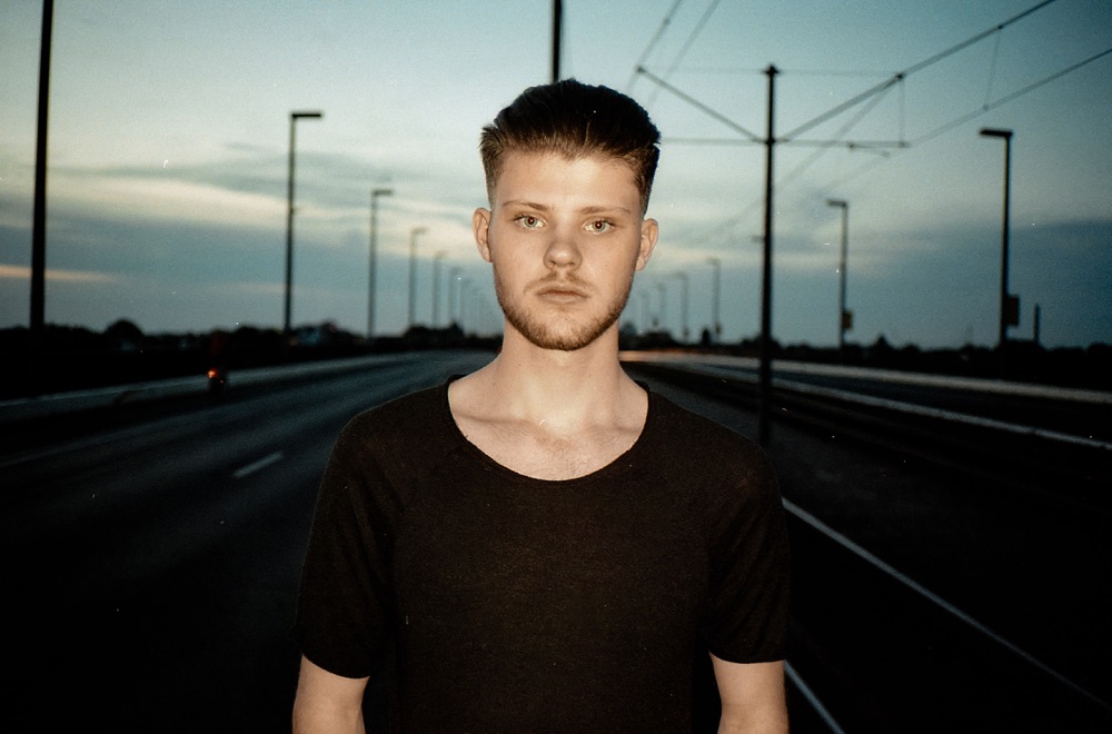 LYOD x Alex Lucas – Run Away (Official Video)