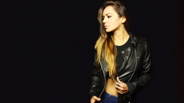 Deborah de Luca kündigt neuen Track an