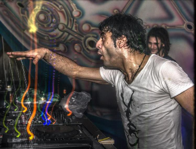 Necmi – Dirty Prog in Town