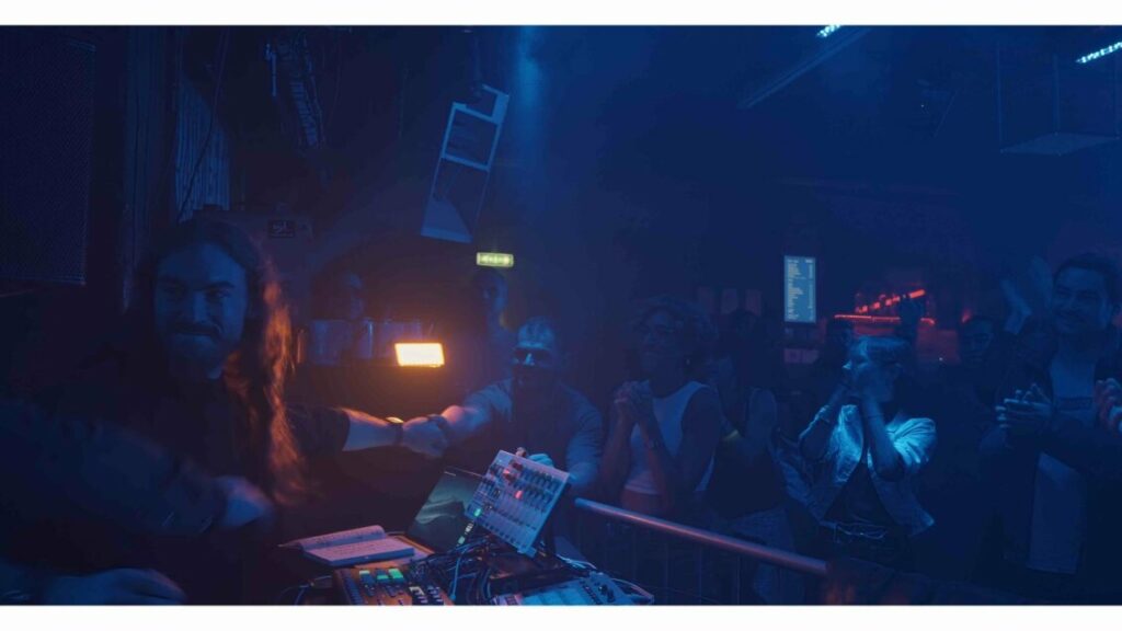 „This Is Live Techno“: Neue Kurz-Doku mit PETRU