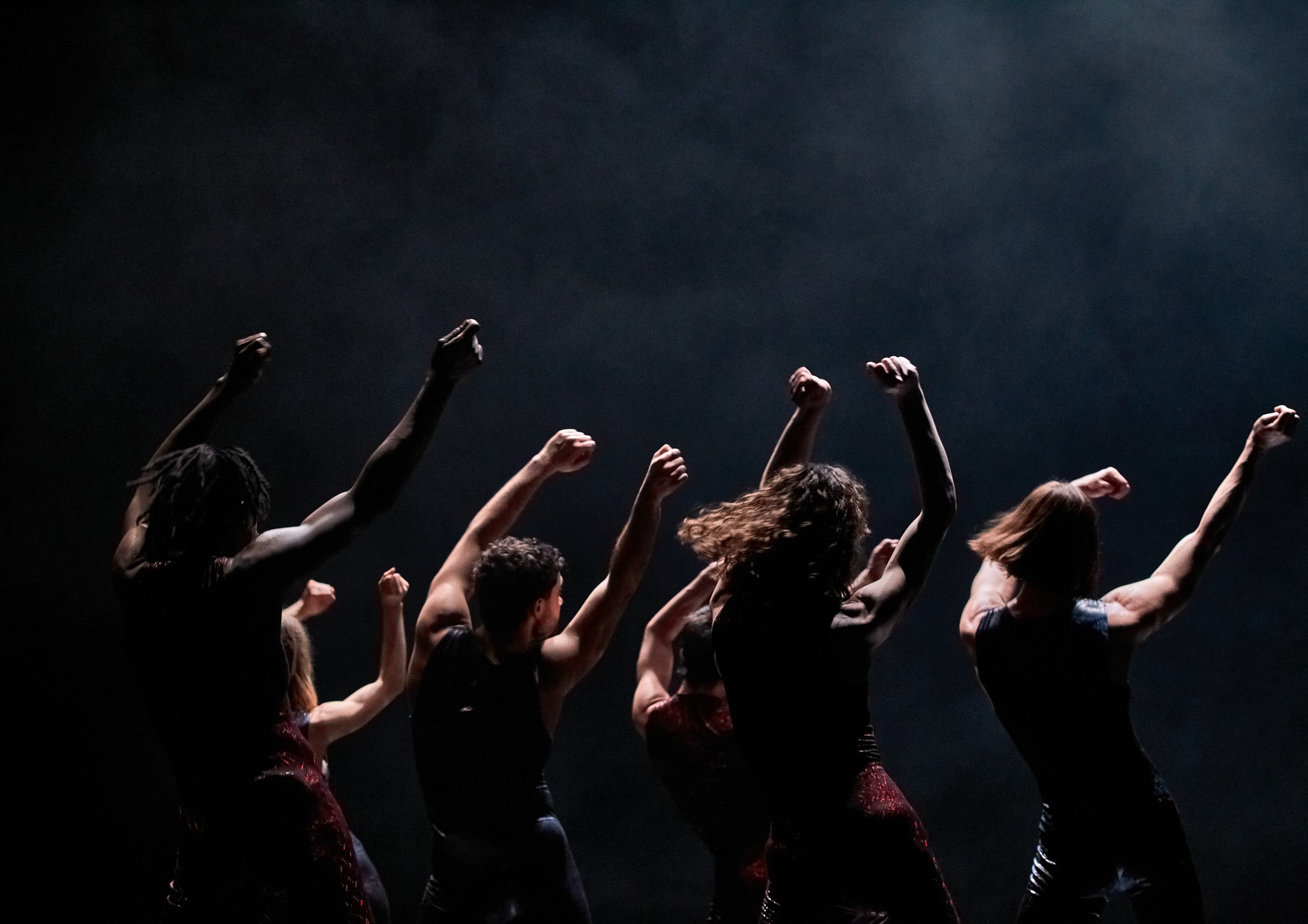 Tanz den Väth – oder: „16 BIT“ nutzt Techno als Samplequelle für moderne Tanzkunst