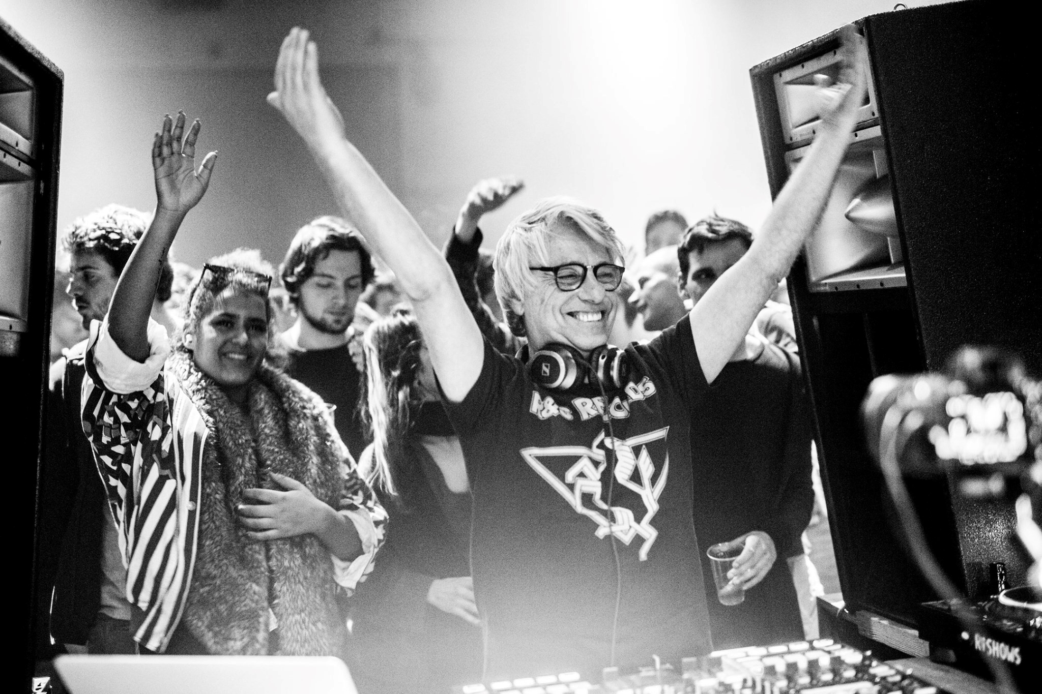 Legendäres Label R&S Records feiert 40-Jähriges Jubiläum mit ikonischer ...