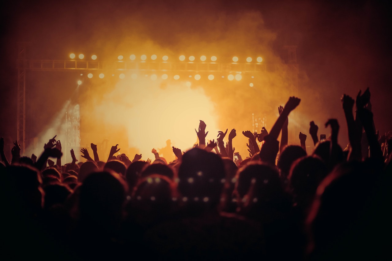 Indoor- vs. Outdoor-Konzerte: Fakten rund um die Akustik, die du als ...