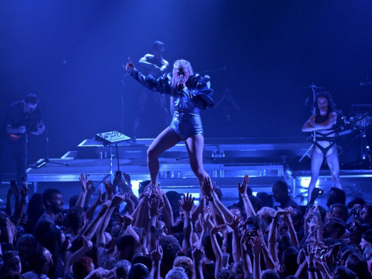 Die Story der Musikerin Peaches – bald im Kino!