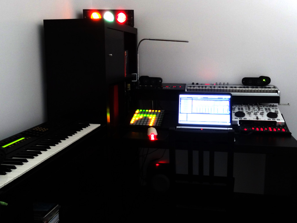 Techno in Eigenregie produzieren - so gelingt der Einstieg