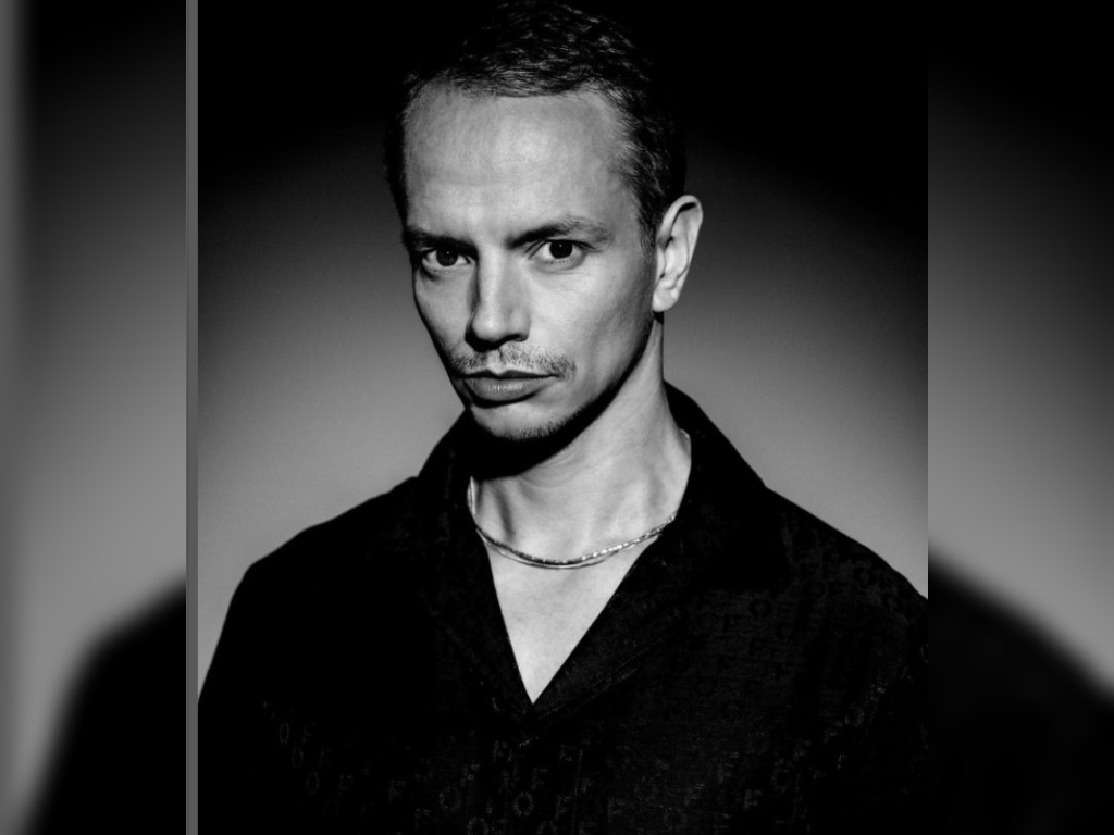 Alle Farben veröffentlicht harte Techno-Single