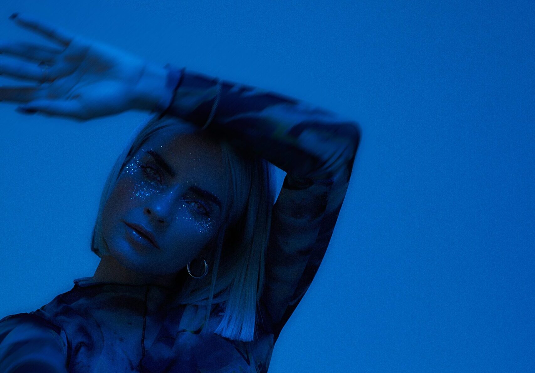 Lovra – Welcome to the Housecat